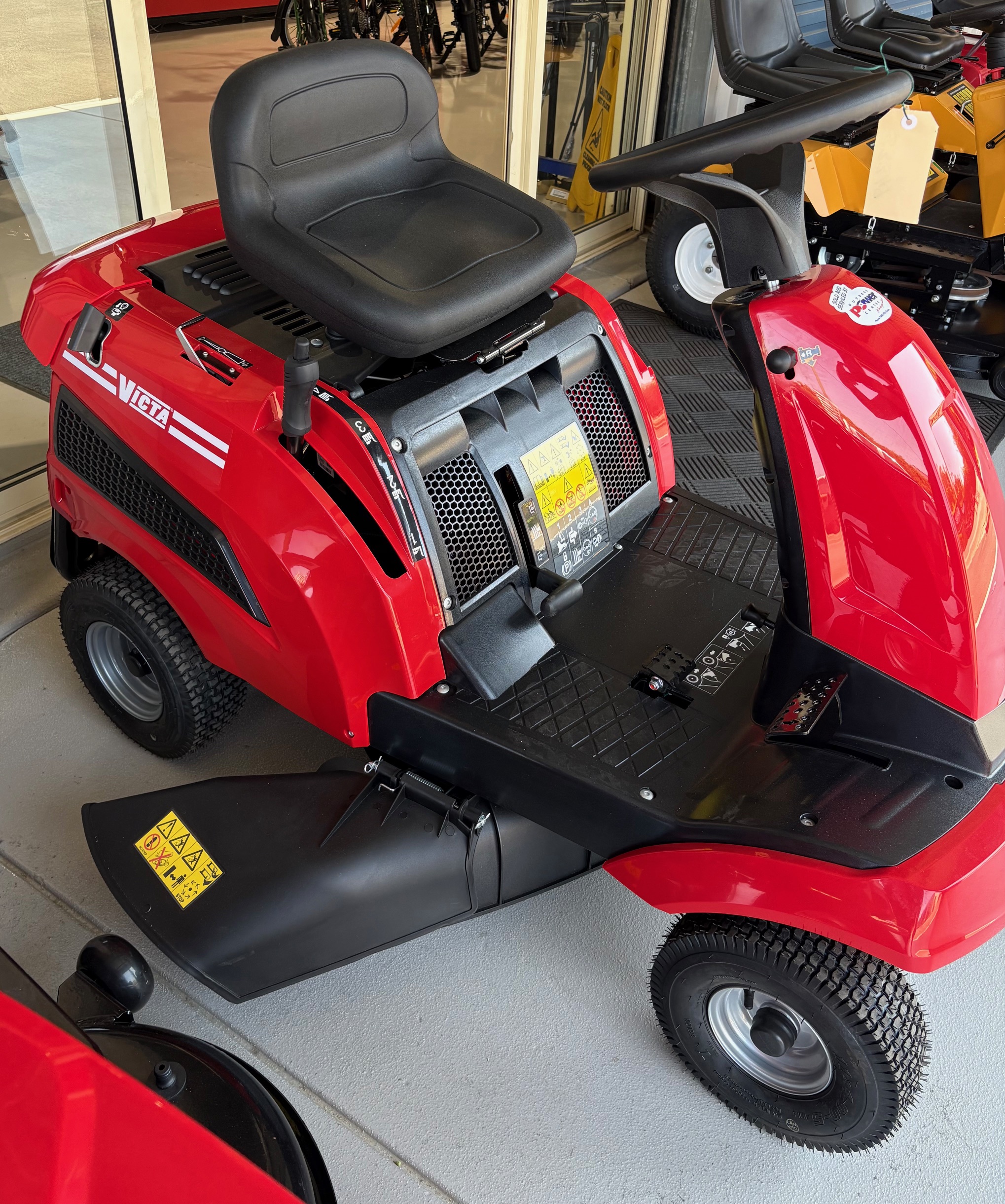 Ride On Mowers: VICTA MINI-RIDE HYDRO RIDE ON MOWER